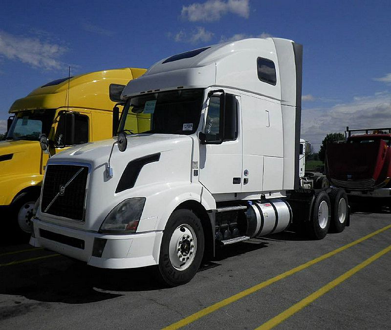 2011 Volvo VNL 670 For Sale | Day Cab | #536258