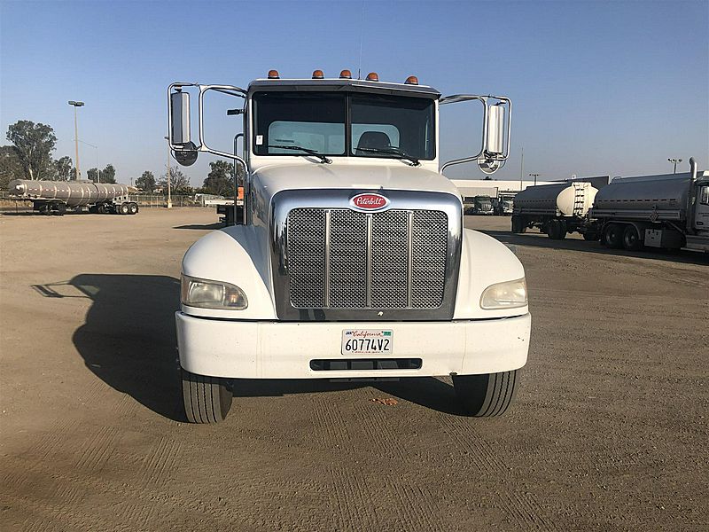 2014 Peterbilt 337 (For Sale) | Cab & Chassis | #605-250178