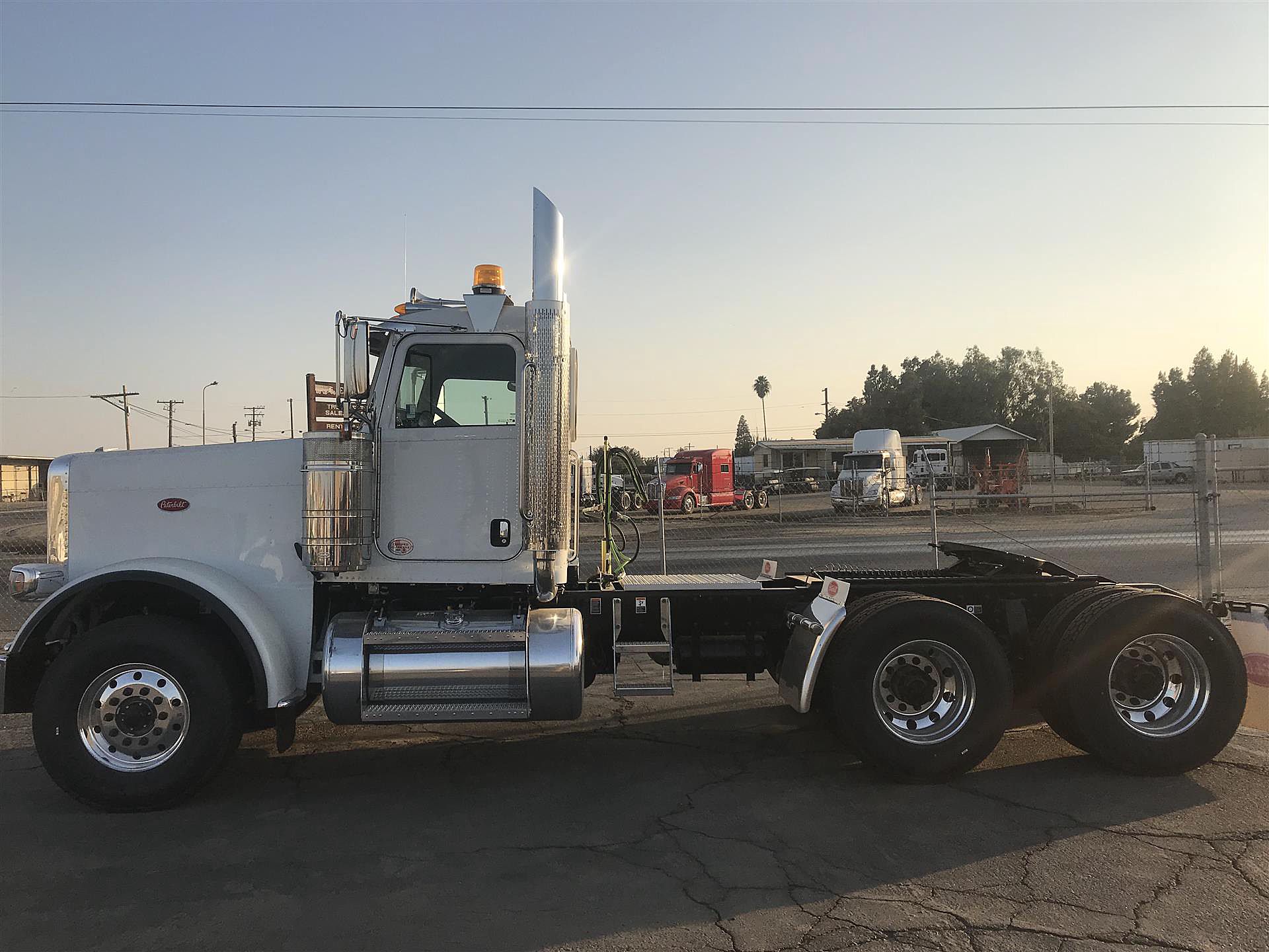 2018 Peterbilt 389 For Sale | Day Cab | #482526