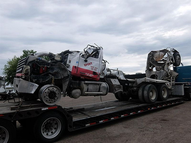 2002 Mack Granite cv513 (For Sale) | Cab & Chassis | #7809