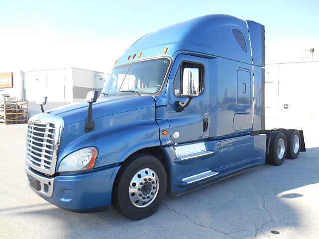 2015 Freightliner Cascadia 125 For Sale | 72" Sleeper | #511827