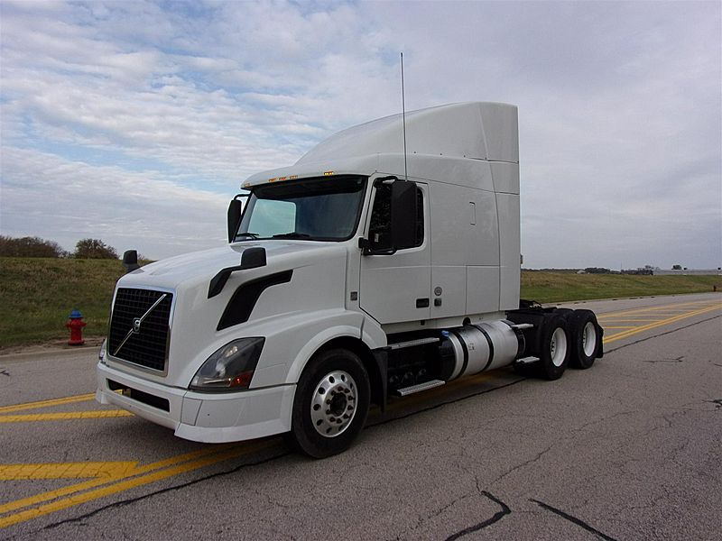 2014 Volvo VNL 630 (For Sale) | 61" Sleeper | #4795P4