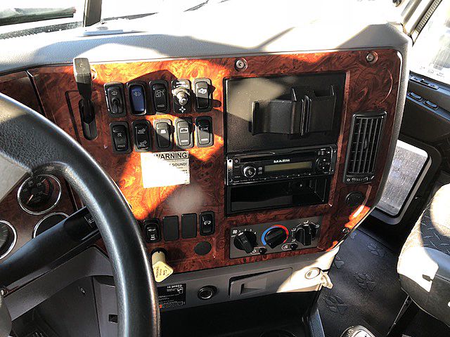 2012 Mack DM600 (For Sale) | 48" Sleeper | #17678P