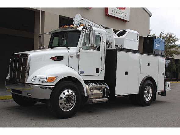 2018 Peterbilt 337 (For Sale) | Service truck w/ crane | #868672