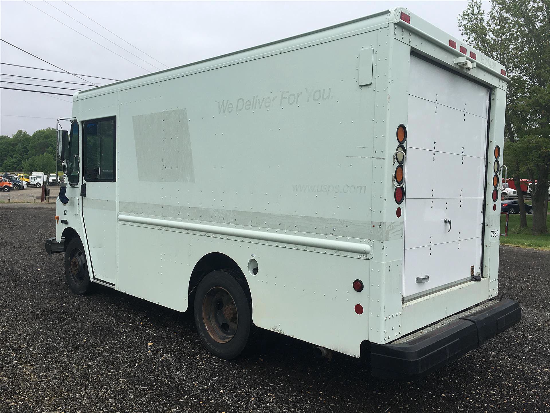 2004 Workhorse P42 (For Sale) | Step Van | Non CDL | #7889