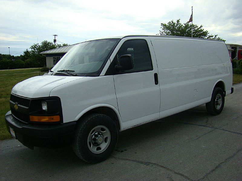 2016 Chevrolet G2500 Ext Cargo (For Sale) | Van | #M83
