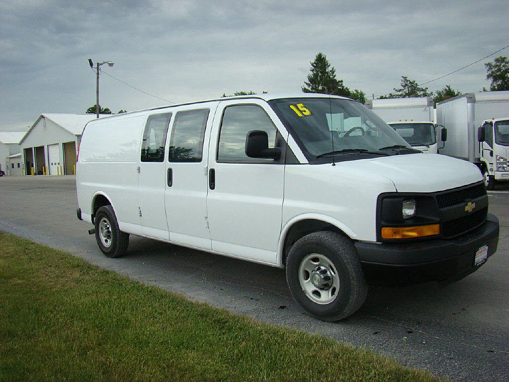 2016 Chevrolet G2500 Ext Cargo (For Sale) | Van | #M83