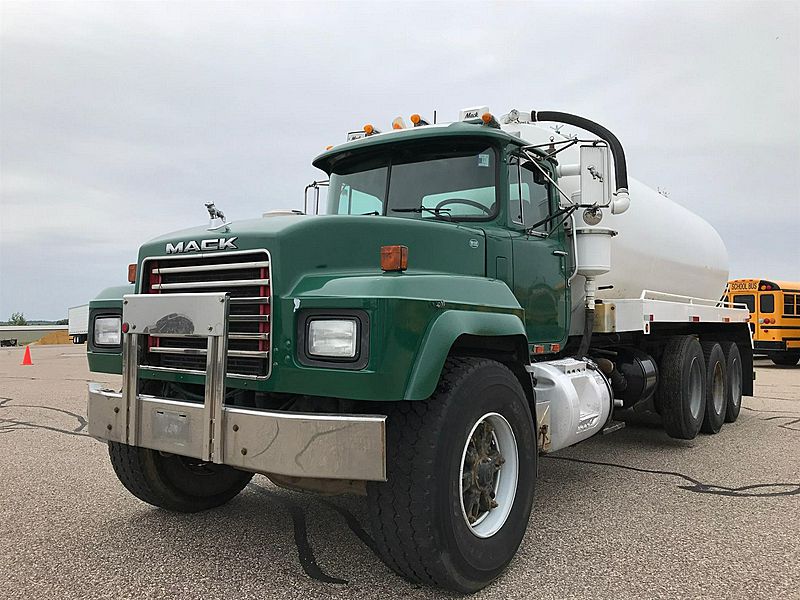 2002 Mack RD688S (For Sale) | Vacuum Truck | #546A-18