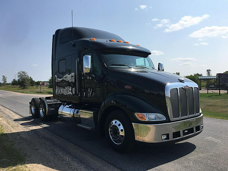 2011 Peterbilt 387 (For Sale) | 75" Sleeper | #53N127848