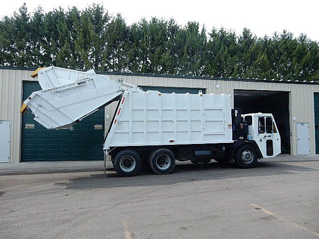 2010 CCC LET2-46 For Sale | Refuse Truck | #8799