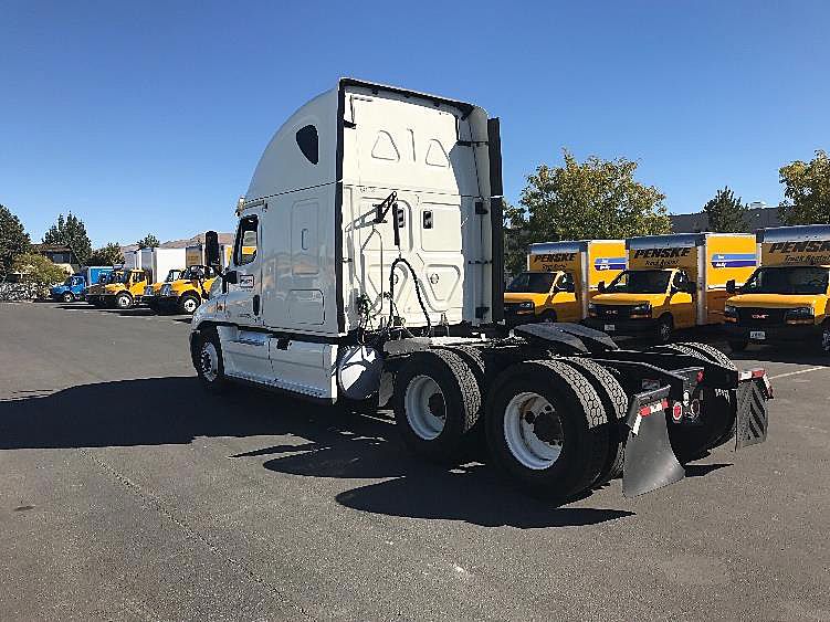 2013 Freightliner CASCADIA 125 For Sale | 72" Sleeper | #641388