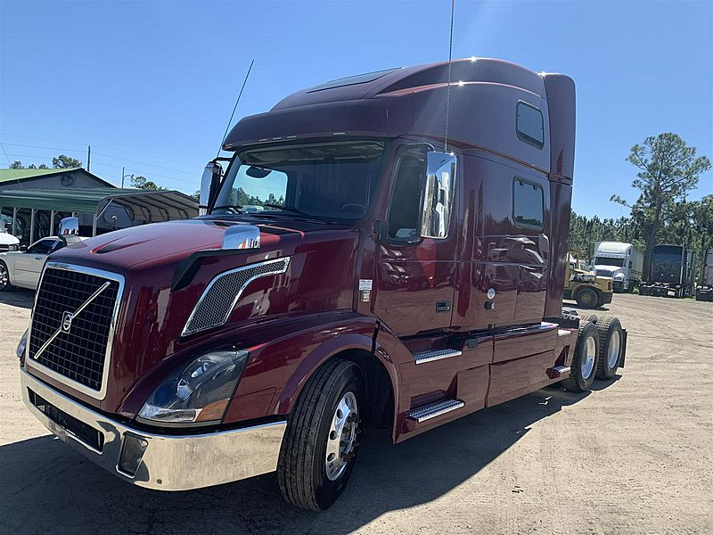2014 Volvo VNL 780 For Sale | 77" Sleeper | #EN160048