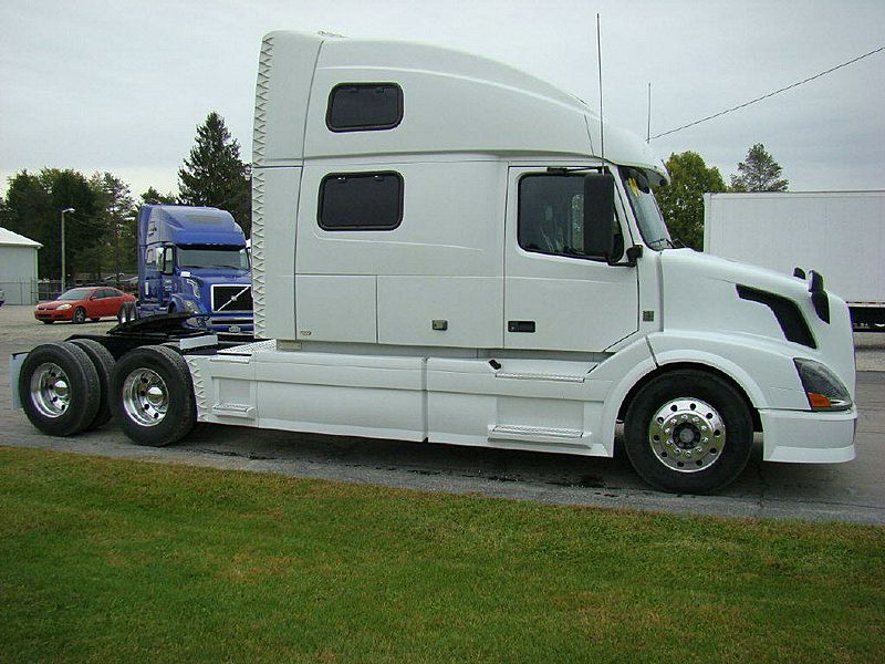 2009 Volvo VNL 780 For Sale | Sleeper Truck | #VM19094A