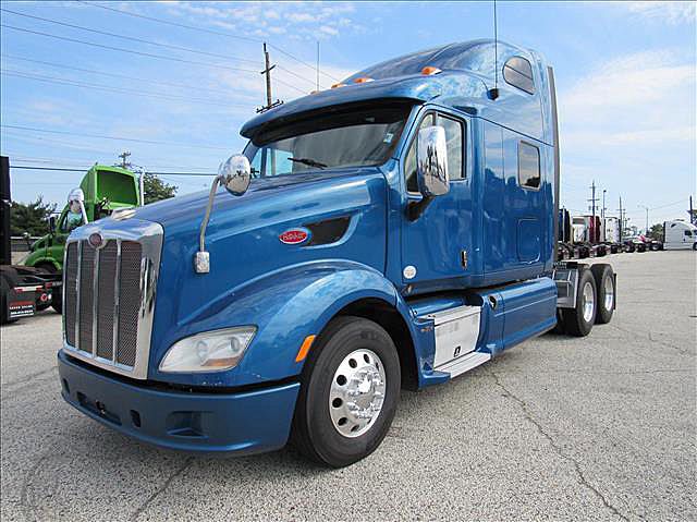 2014 Peterbilt 587 (For Sale) | 75" Sleeper | #230259