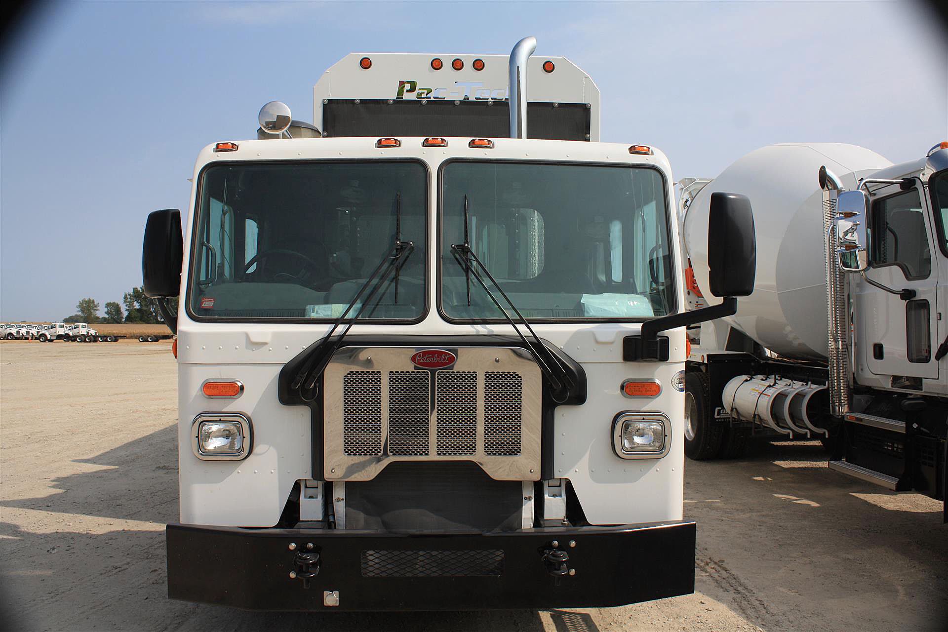 2019 Peterbilt 520 For Sale | Automated Side Loader | #50A104758