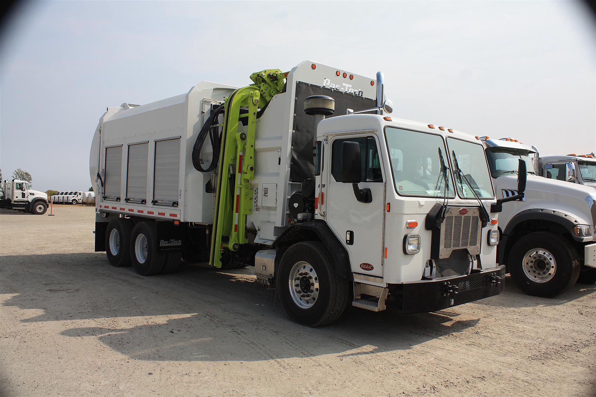 2019 Peterbilt 520 For Sale | Automated Side Loader | #50A104758
