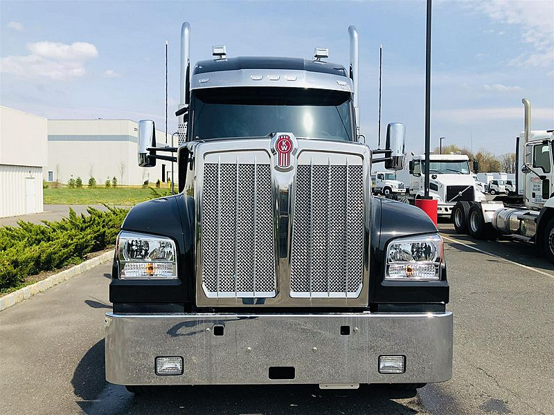 2020 Kenworth W990 For Sale | 76" Sleeper | #RN-2180