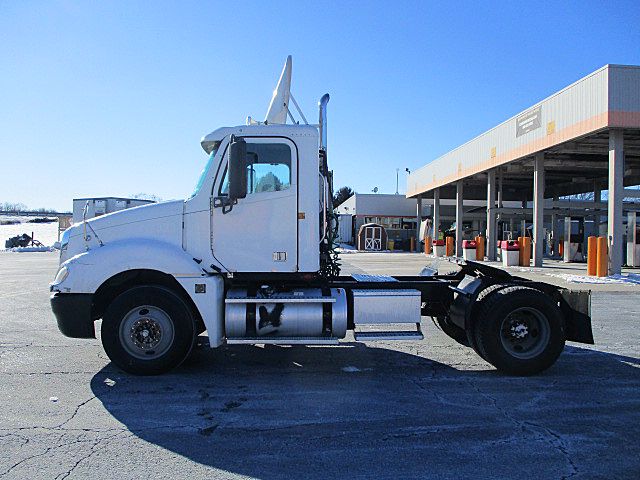 2007 Freightliner Columbia CL 120 For Sale | Day Cab Sleeper | #329WS