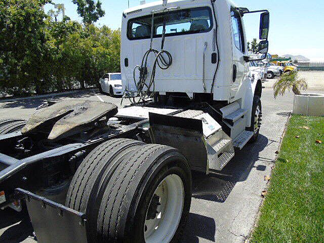 2012 Freightliner M2 2 AXLE TRACT For Sale | H2N 2 AXLE NON SLEEPER | #6663