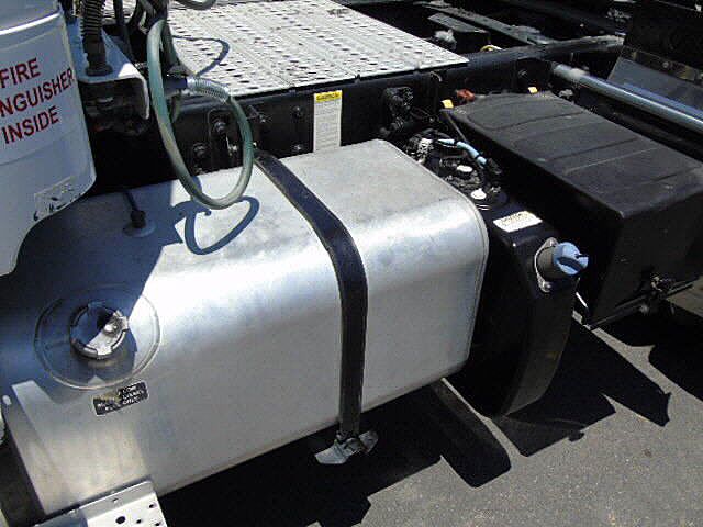 2012 Freightliner M2 2 AXLE TRACT For Sale | H2N 2 AXLE NON SLEEPER | #6663