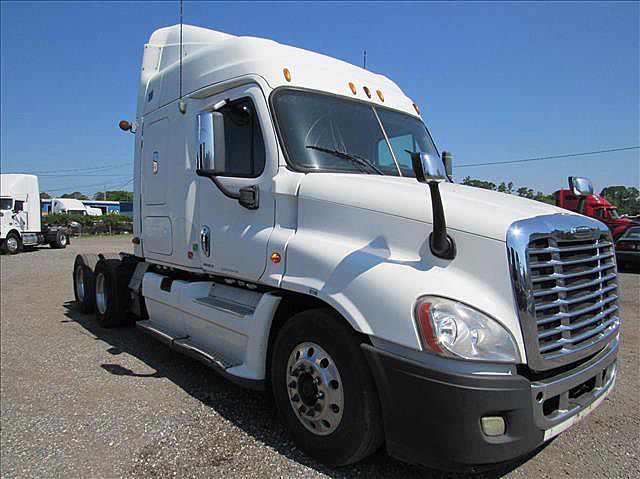 2009 Freightliner CASCADIA For Sale | 72" Sleeper | #232114