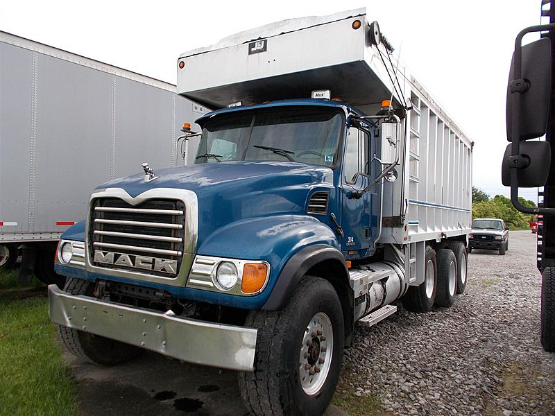 2004 Mack Granite CV713 (For Sale) | Dump Truck | #RES1308
