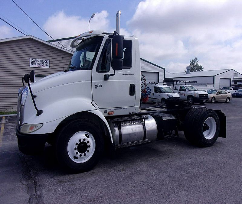 2006 International 8600 (For Sale) | Semi Truck | #18110