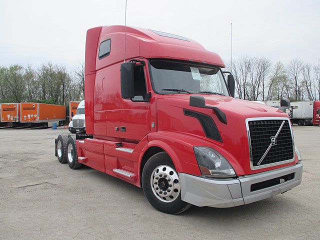 2016 Volvo VNL 670 (For Sale) | 61" Sleeper | #2635