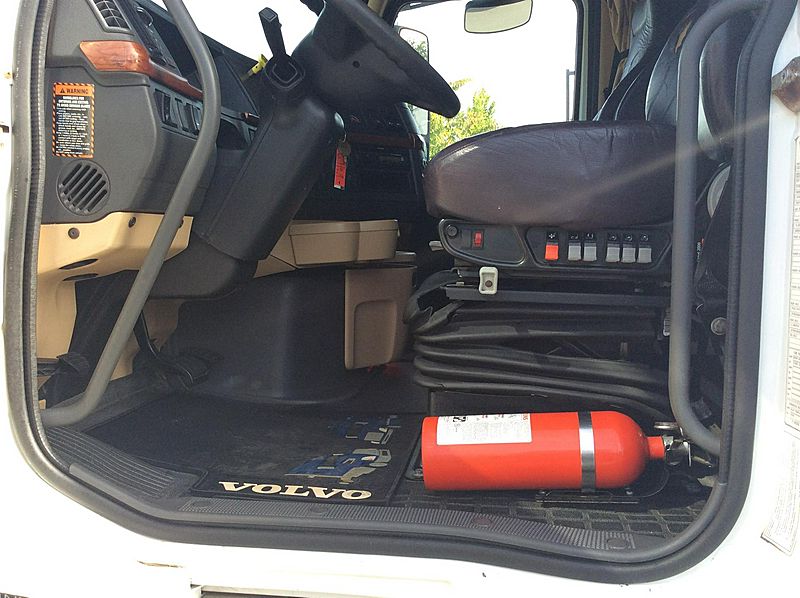 2008 Volvo 880 For Sale | 880" Sleeper | #491673