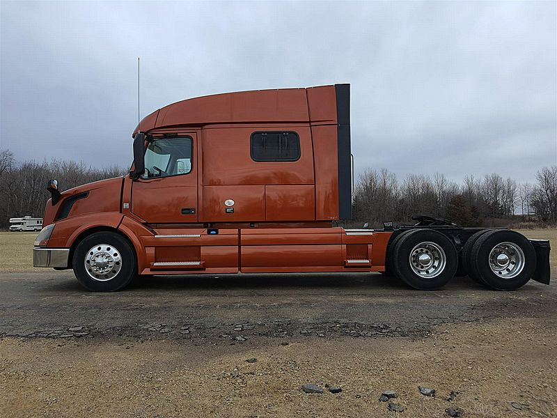 2016 Volvo VNL 730 (For Sale) | 77" Sleeper | #66354A