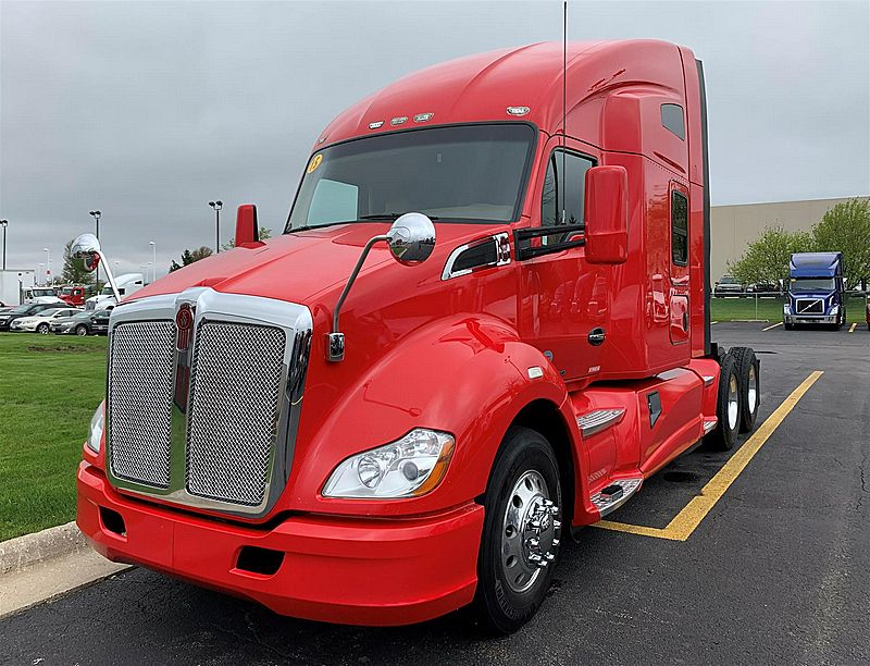 2015 Kenworth T680 (For Sale) | 76" Sleeper | #5776P12