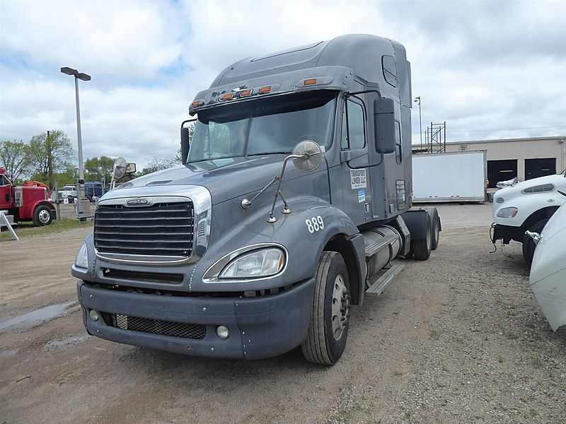2006 Freightliner Columbia For Sale | Semi Truck | #8829
