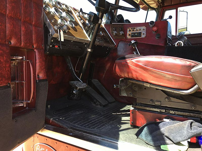 1979 Peterbilt 352-110 For Sale | Flat Top Sleeper | #53X120561N