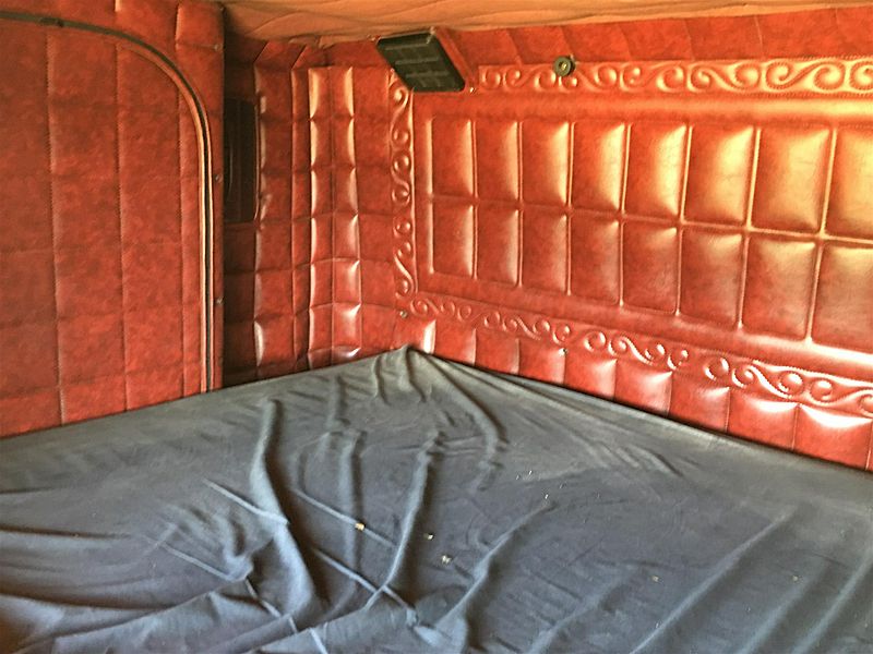 1979 Peterbilt 352-110 For Sale | Flat Top Sleeper | #53X120561N