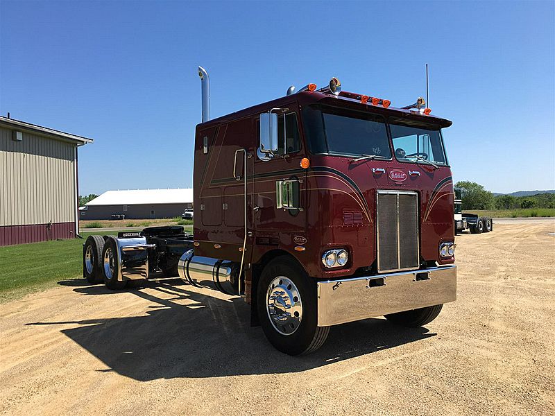 1979 Peterbilt 352-110 For Sale | Flat Top Sleeper | #53X120561N