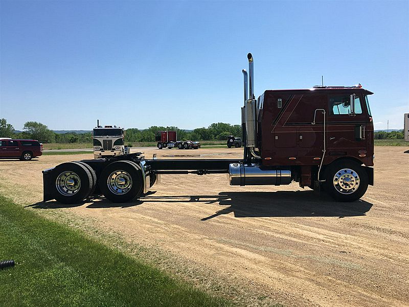 1979 Peterbilt 352-110 For Sale | Flat Top Sleeper | #53X120561N
