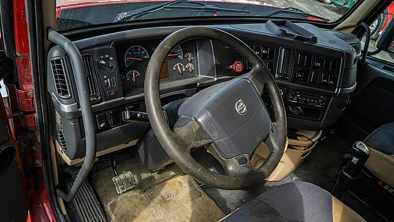 2007 Volvo VT 880 For Sale | Sleeper Truck | #C-28233