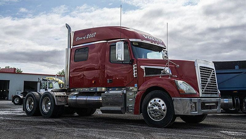 2007 Volvo VT 880 For Sale | Sleeper Truck | #C-28233