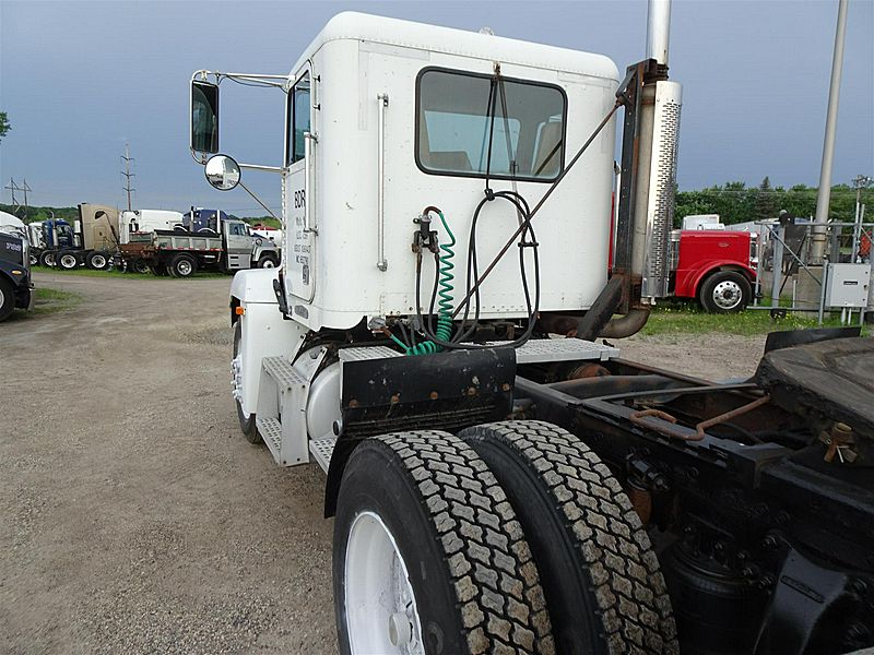 1995 Freightliner FLD120 For Sale | Semi Truck | #8886