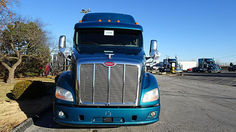 2015 Peterbilt 587 For Sale | 76" Sleeper | #223249