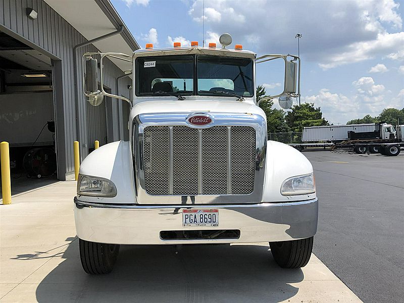 2009 Peterbilt 340 (For Sale) | Semi Truck | #C8244