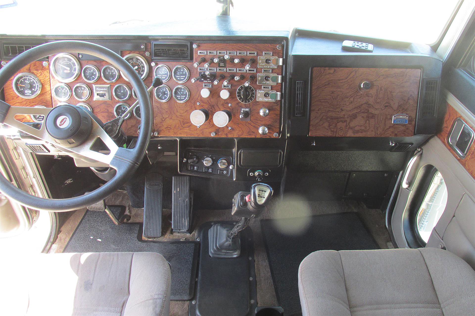 1997 Peterbilt 379 For Sale | 63" Sleeper | #3995