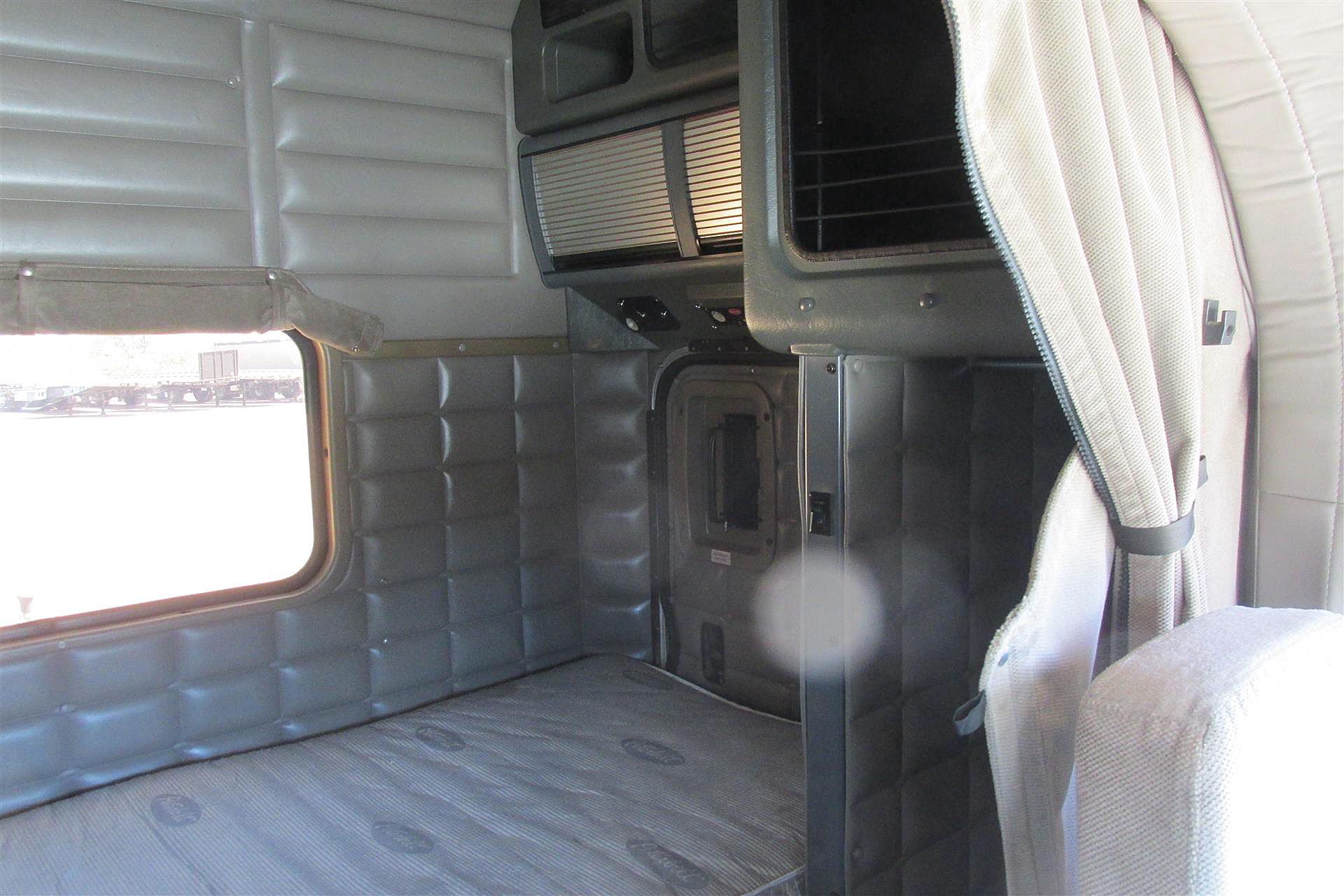 1997 Peterbilt 379 For Sale | 63" Sleeper | #3995