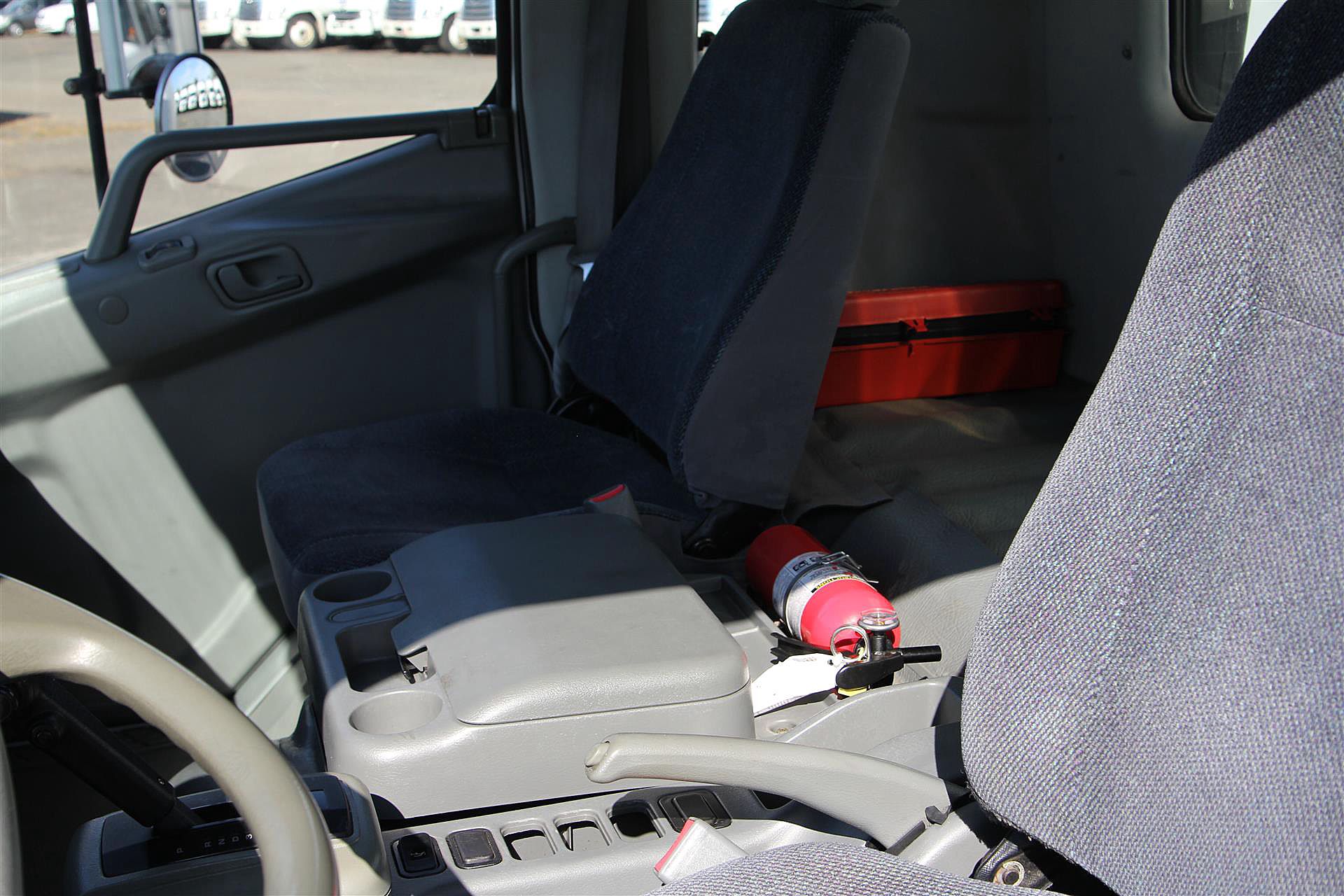 2007 MITSUBISHI FUSO fm260 For Sale | 26' Box | Non CDL | #7K004339