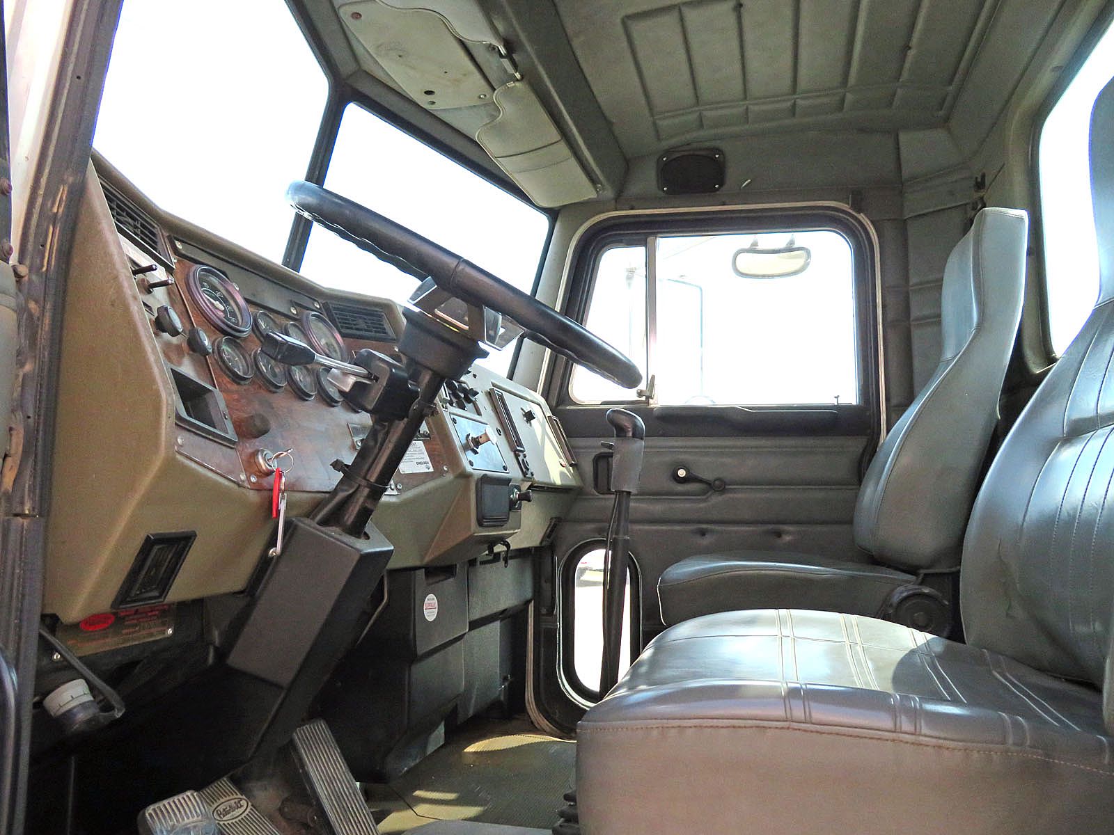 1998 Peterbilt 330 (For Sale) | Cab & Chassis | #5783C