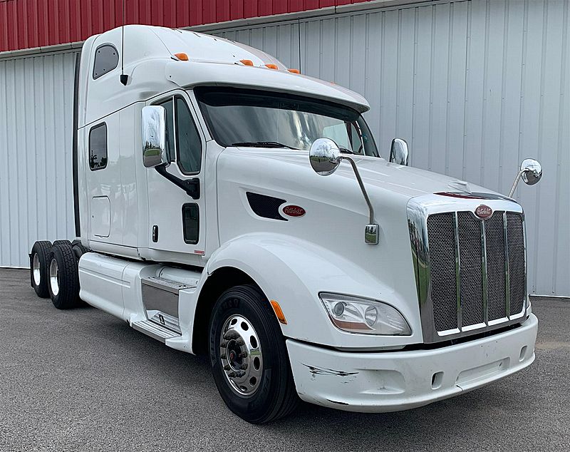 2014 Peterbilt 587 For Sale | 75" Sleeper | #UT100187
