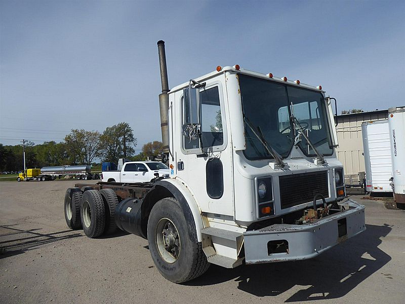 1987 Mack mr685S (For Sale) | Cab & Chassis | #9002