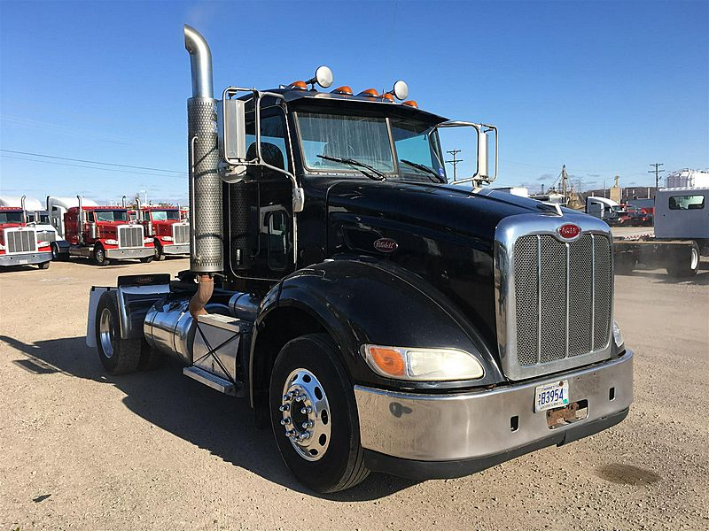 2009 Peterbilt 384 For Sale | Day Cab | #30N788401