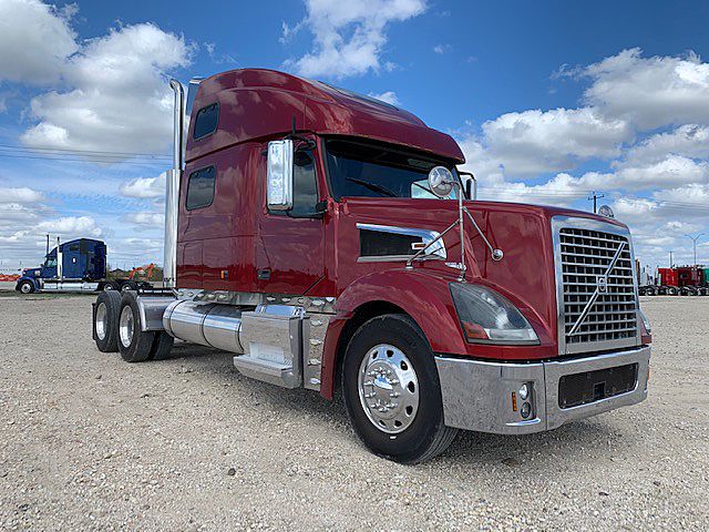 2007 Volvo VT64T880 For Sale | Raised Roof Sleeper | #SA1920