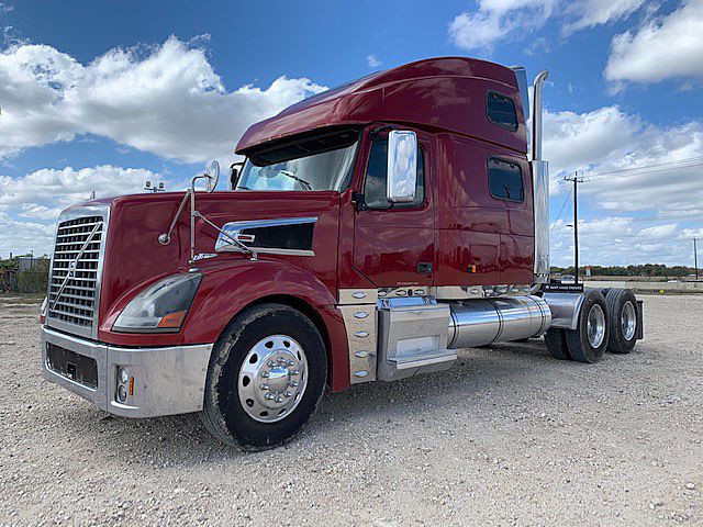 2007 Volvo VT64T880 For Sale | Raised Roof Sleeper | #SA1920